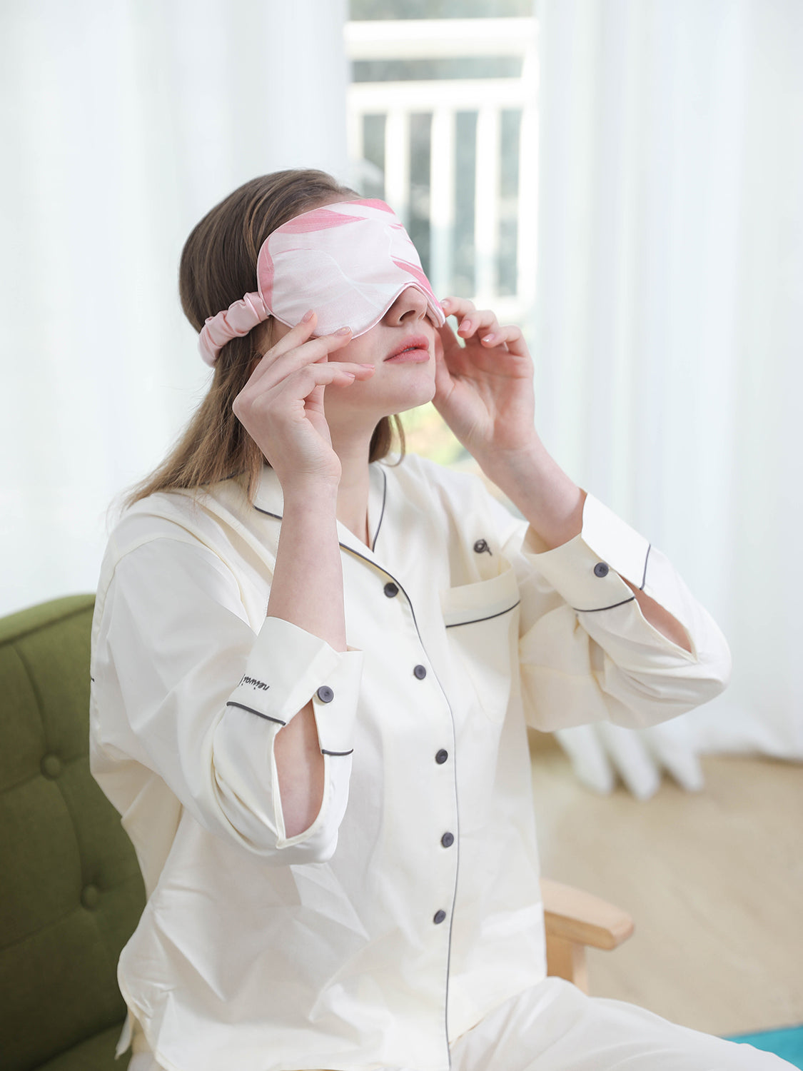 Hit Color Silk Sleep Mask – MDOG